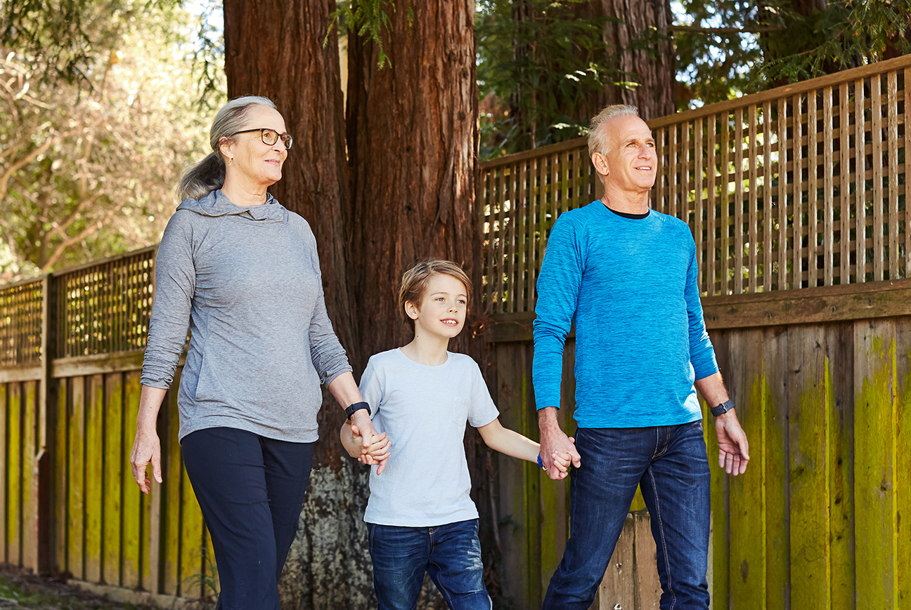 Fitbit hace las caminatas divertidas a tus hijos